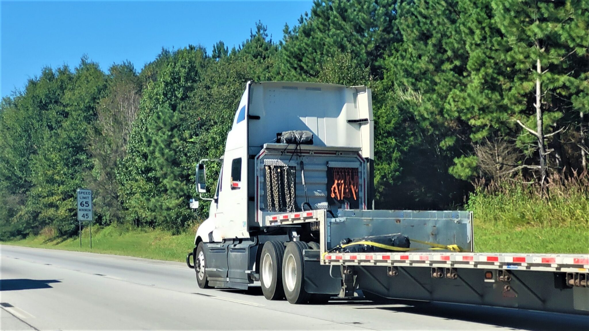 Flatbed Trailers: Everything You Should Know | PEI